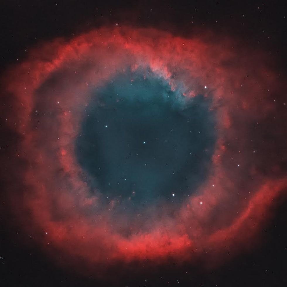 NGC 7293 - The Helix nebula. | Telescope Live